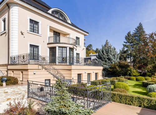 Luxury real estate in the Czech Republic and abroad - Sotheby’s Int. Realty