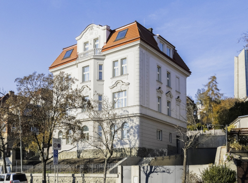 Luxury real estate in the Czech Republic and abroad - Sotheby’s Int. Realty